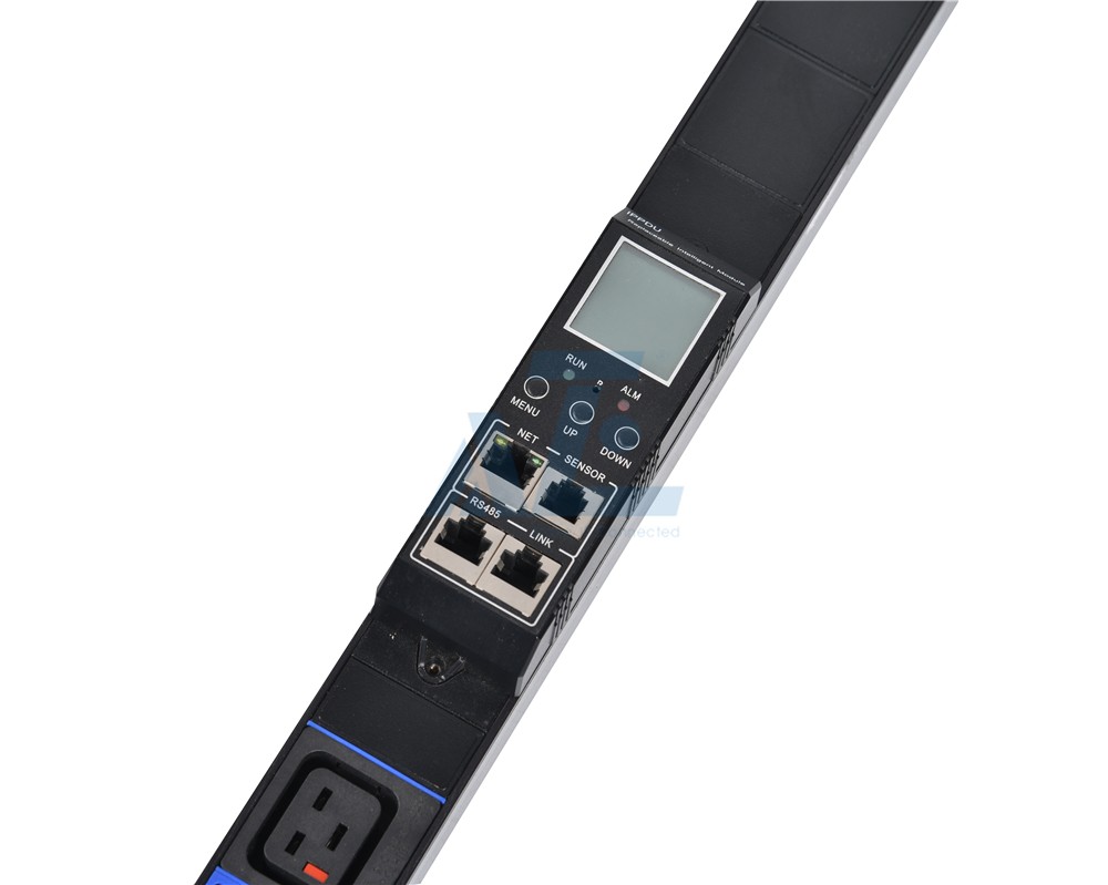 Metered Rack PDU | Three Phase Rack PDU | Lockable Rack PDU | AZE